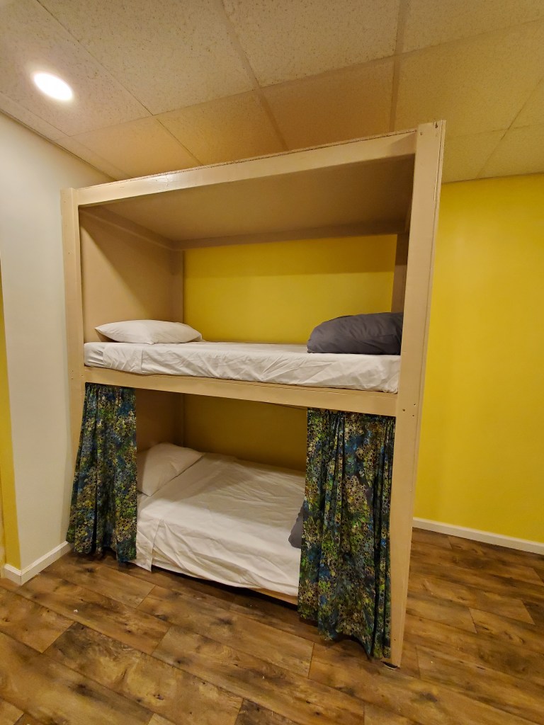 Rambling Roots Hostel – Hostel on the Appalachian Trail near NOC